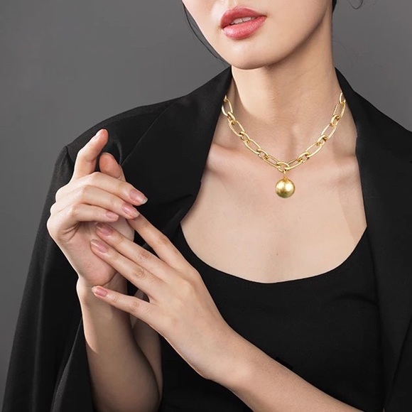 Zara | Jewelry | Zara Textured Frayed Gold Ball Chain Pendant Oval ...